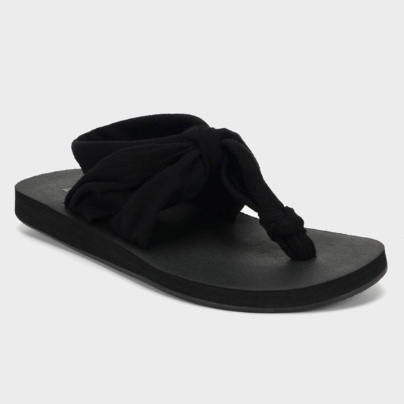 Shade & Shore | Shoes | Shades Shore Yoga T String Black Sandal | Poshmark